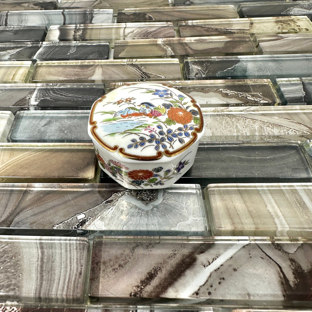 Shibata Small Lidded Trinket Box, Vintage Japanese Porcelain Octogon ...