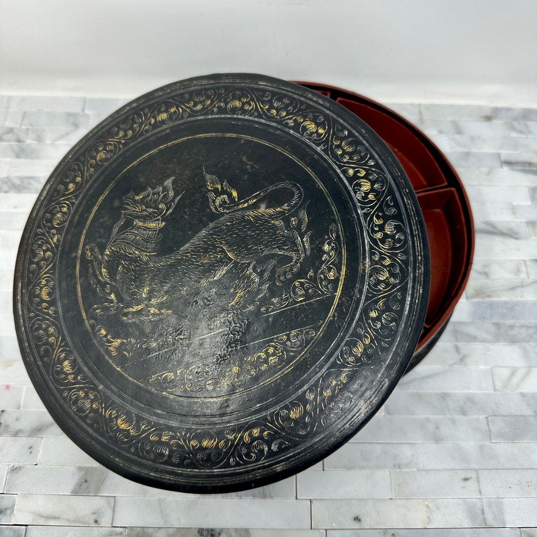 Round Black Lacquer Chinese Sweet Box Thai Singha Lid, Vintage Asian ...