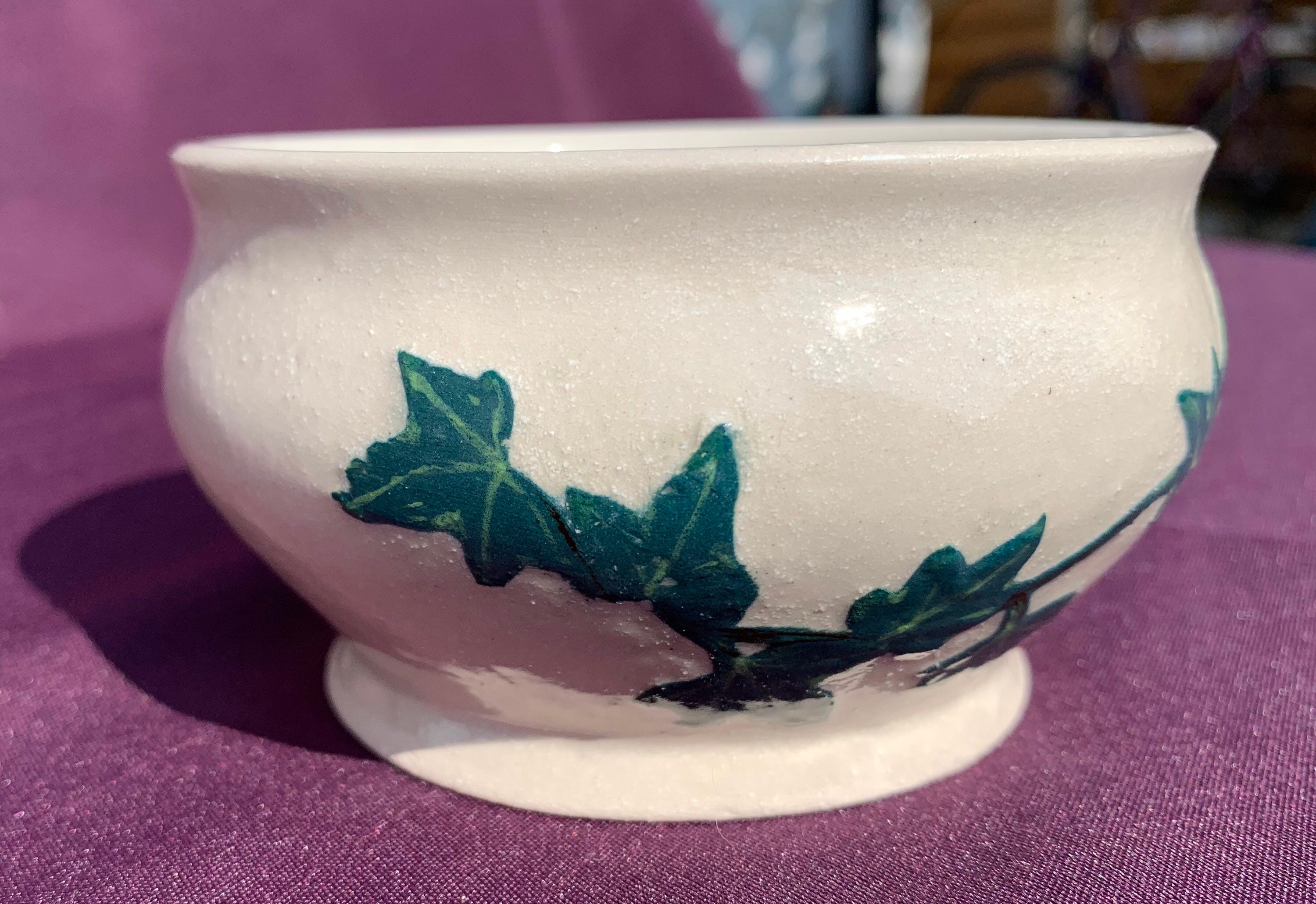 White Pot or Bowl With Ivy Decoration - Etsy