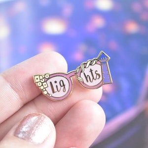 Rapunzel Glasses Enamel Pin - Etsy