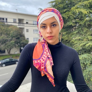 Ruched Pre-shaped Side-swept Bang Look Tube - Undercap (cream) Support ...