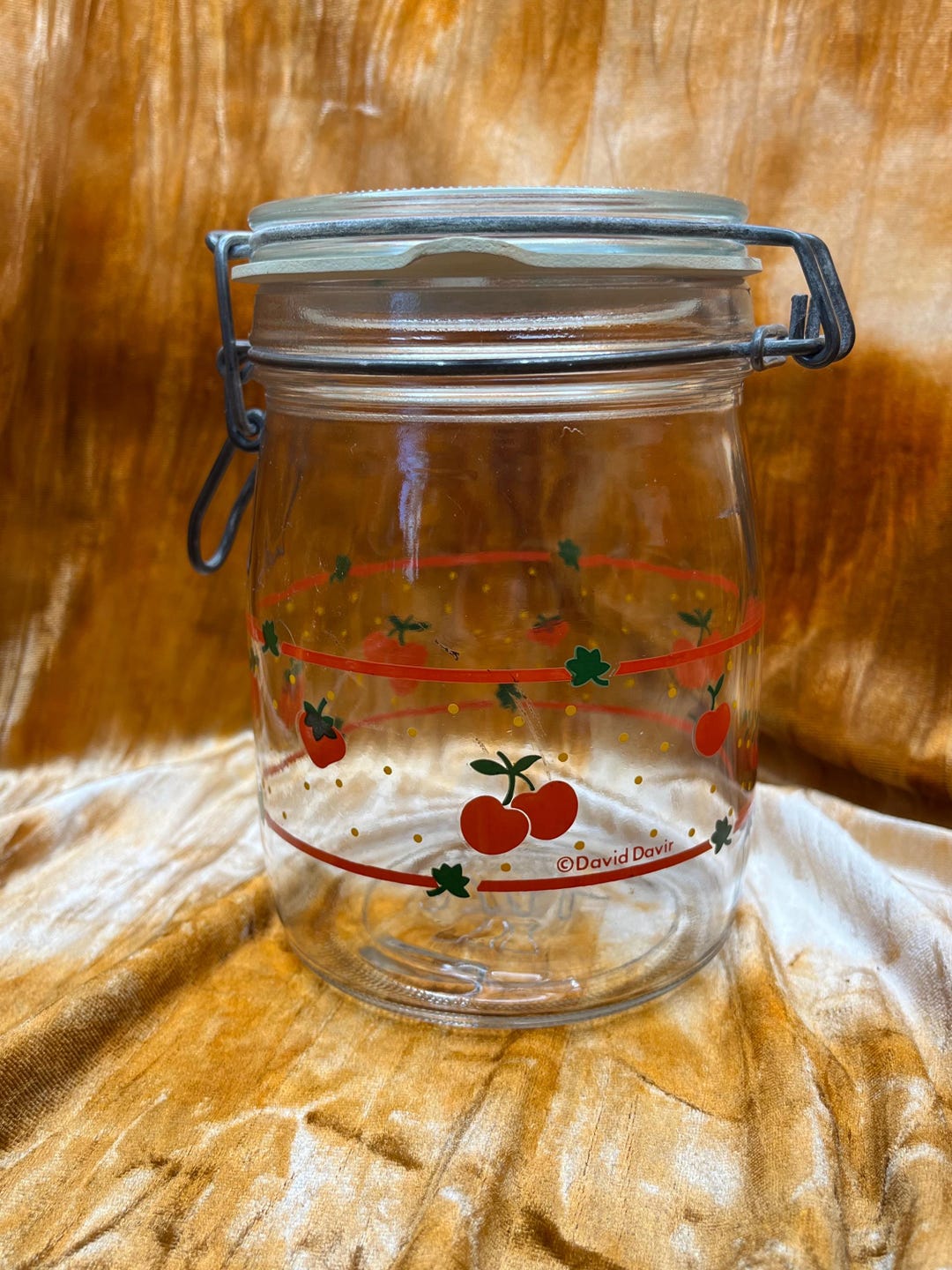 David Davir 3/4L Hinged Jar With Lid - Cherries, Strawberries, Apples ...