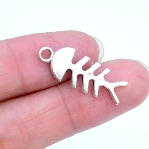 8 Pcs Fish Bone Charm Antique Silver Tone 61966-2195 - Etsy