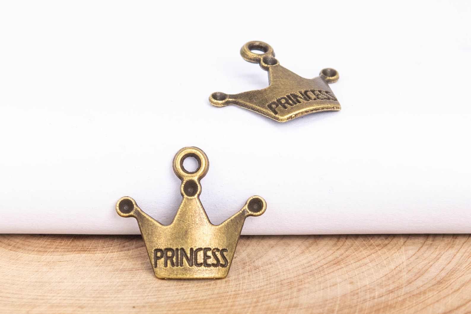10 Princess Crown Charm Antique Bronze Tone 110155-1792 - Etsy