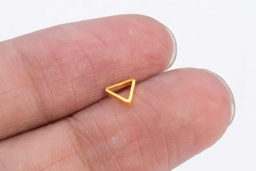 20 Equilateral Triangle Charms Gold Tone 67045-2492 - Etsy