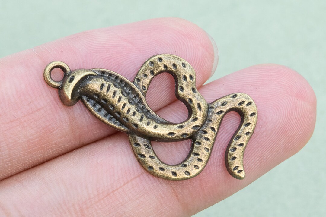 20 Cobra Snake Charm Antique Bronze Tone (110474-1555) - Etsy