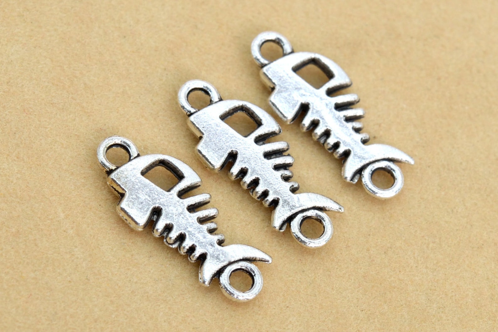 30 Pcs Fish Bone Charm Antique Silver Tone 61662-2064 - Etsy