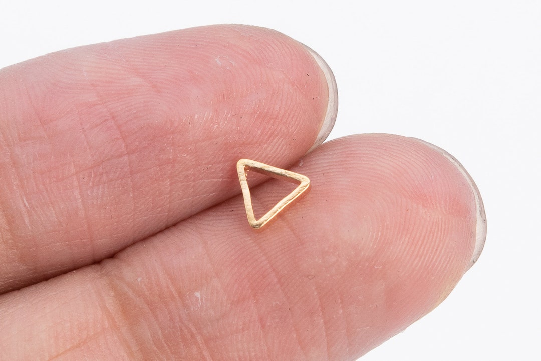 40 Equilateral Triangle Charms Light Gold Tone (67043-2492) - Etsy