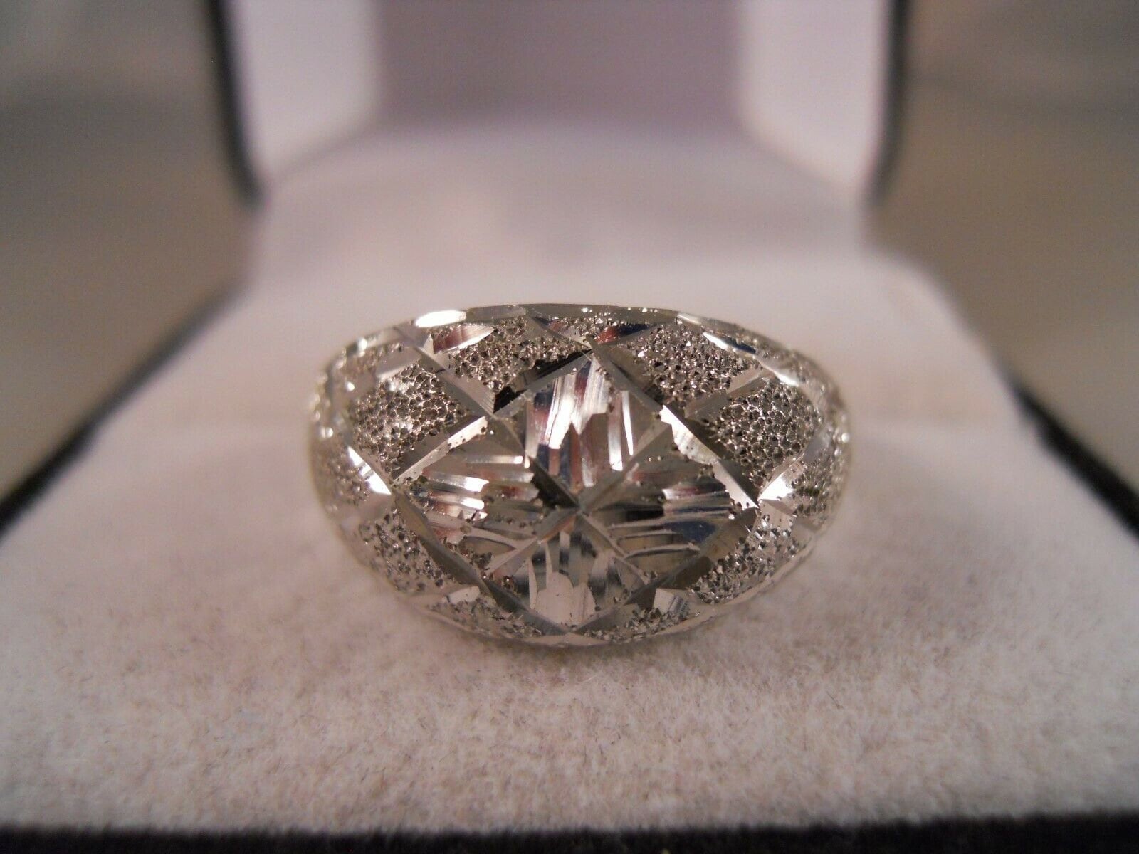 Designer Slc 18k White Gold Diamond Cut Flower Star Art Deco Xo Dome ...