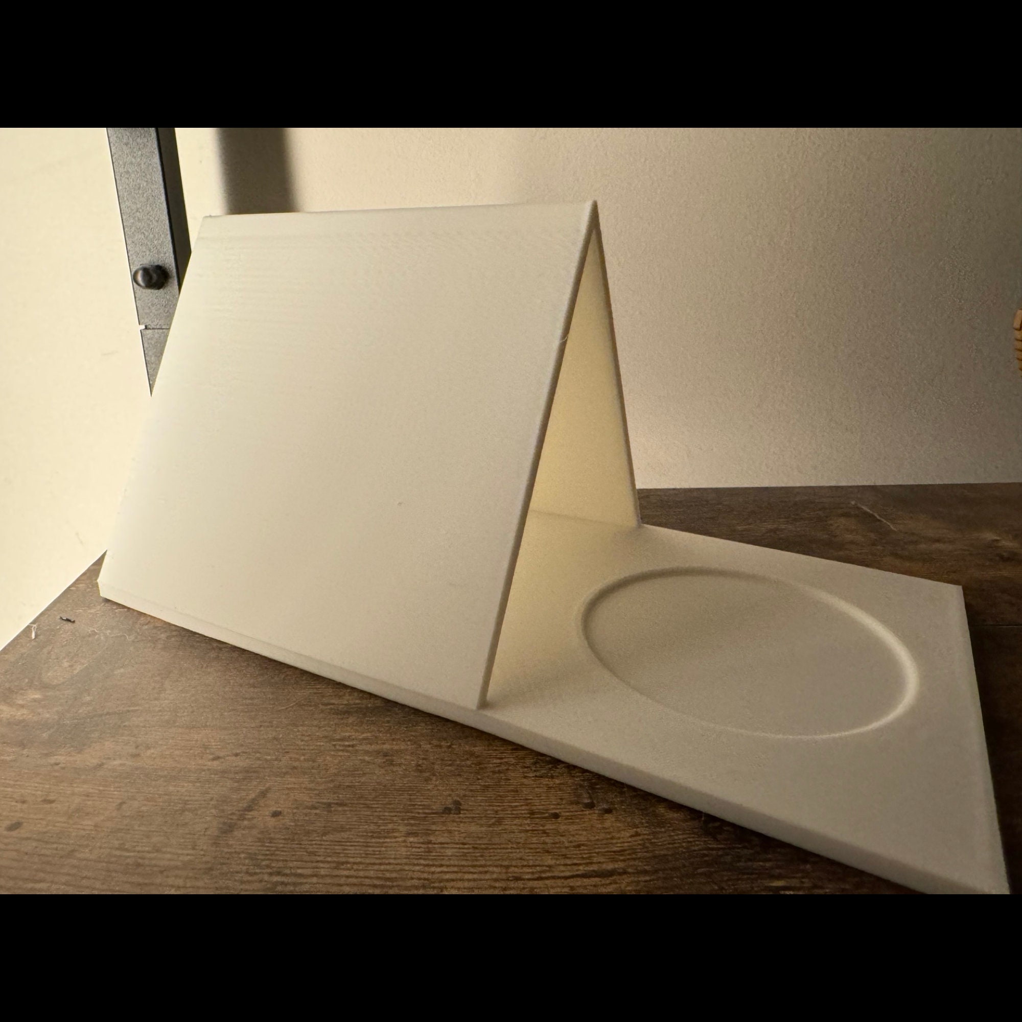 Minimalist 3D Printed Book Stand With Integrated Coffee Mug Holder - Etsy