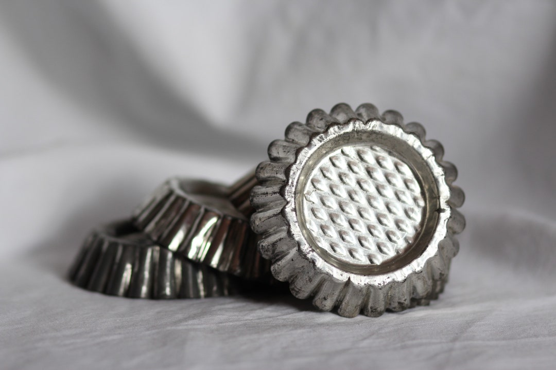 Set of Five Vintage Crimped Flan Moulds. Silver Metal. Baking ...