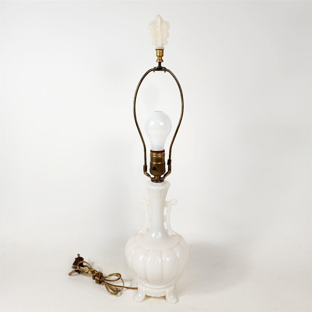 Vintage Aladdin White Alacite Glass Table Lamp - 24" - Etsy