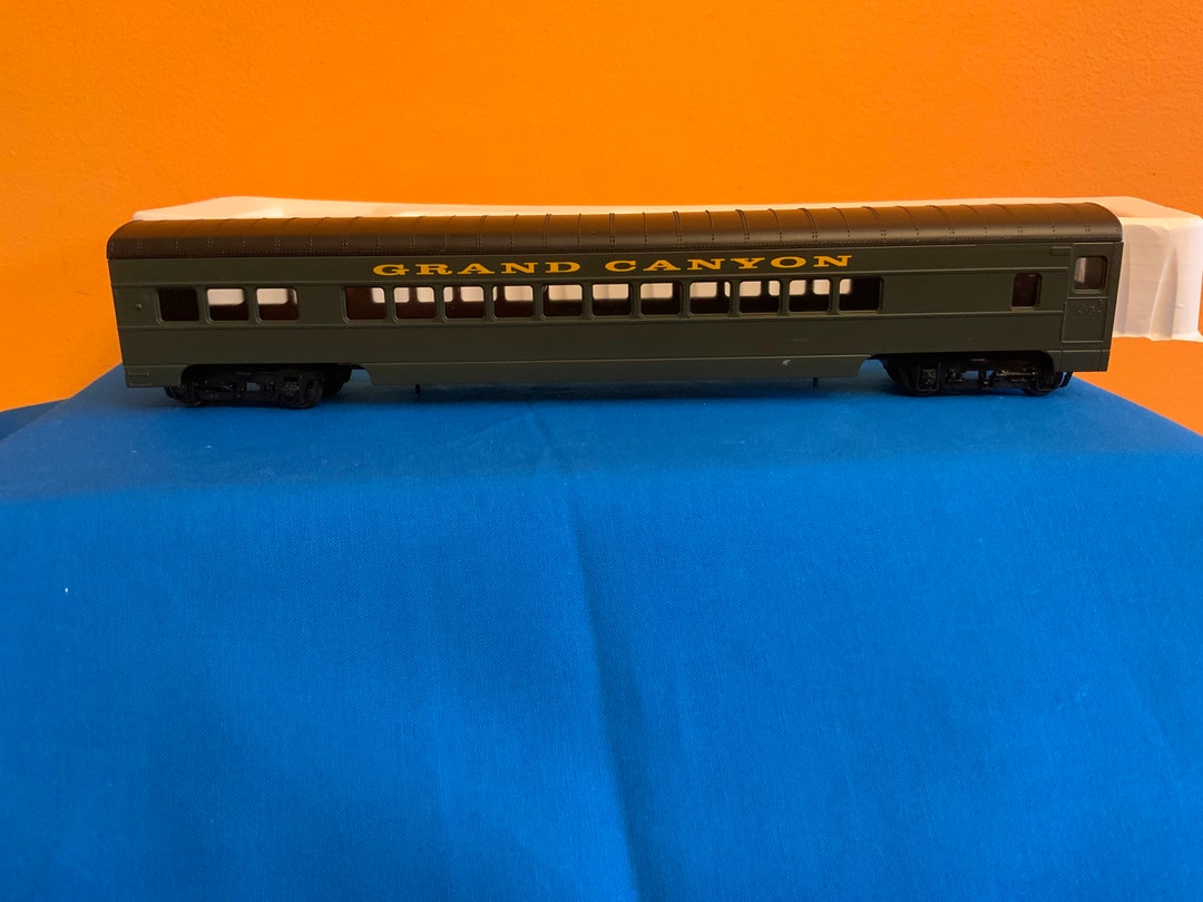 Con/cor HO Scale Coach Train - Etsy