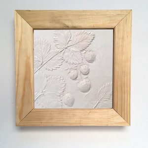 Tile Strawberry Cast. Botanical Decorative Unique Plaster Wall Art ...