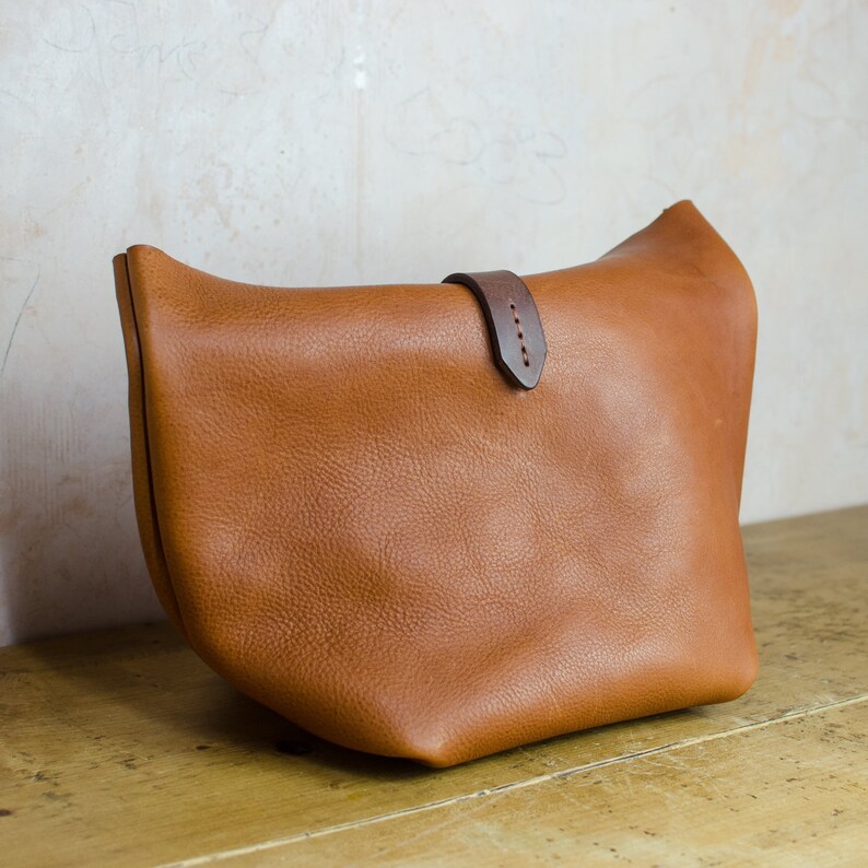Handmade Tan Leather Toiletry Bag – Italian Leather Travel Dopp Kit - Etsy