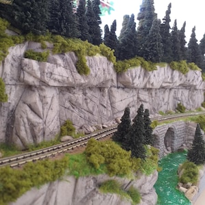 Model Railway With a Realistic Forest Mountain Layout, With Lakes and ...