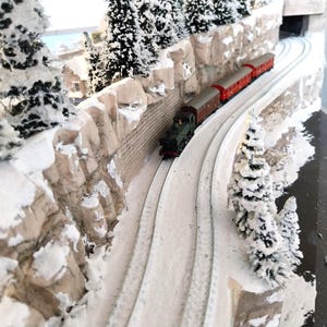 Portable Light Weight Model Train Winter Snow Railway Layout in N Scale ...