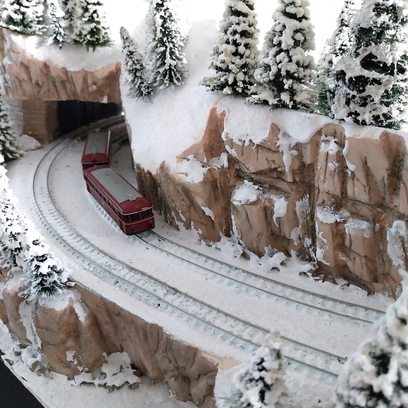 Portable Light Weight Model Train Winter Snow Railway Layout in N Scale ...