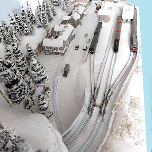 Portable Light Weight Model Train Winter Snow Railway Layout in N Scale ...