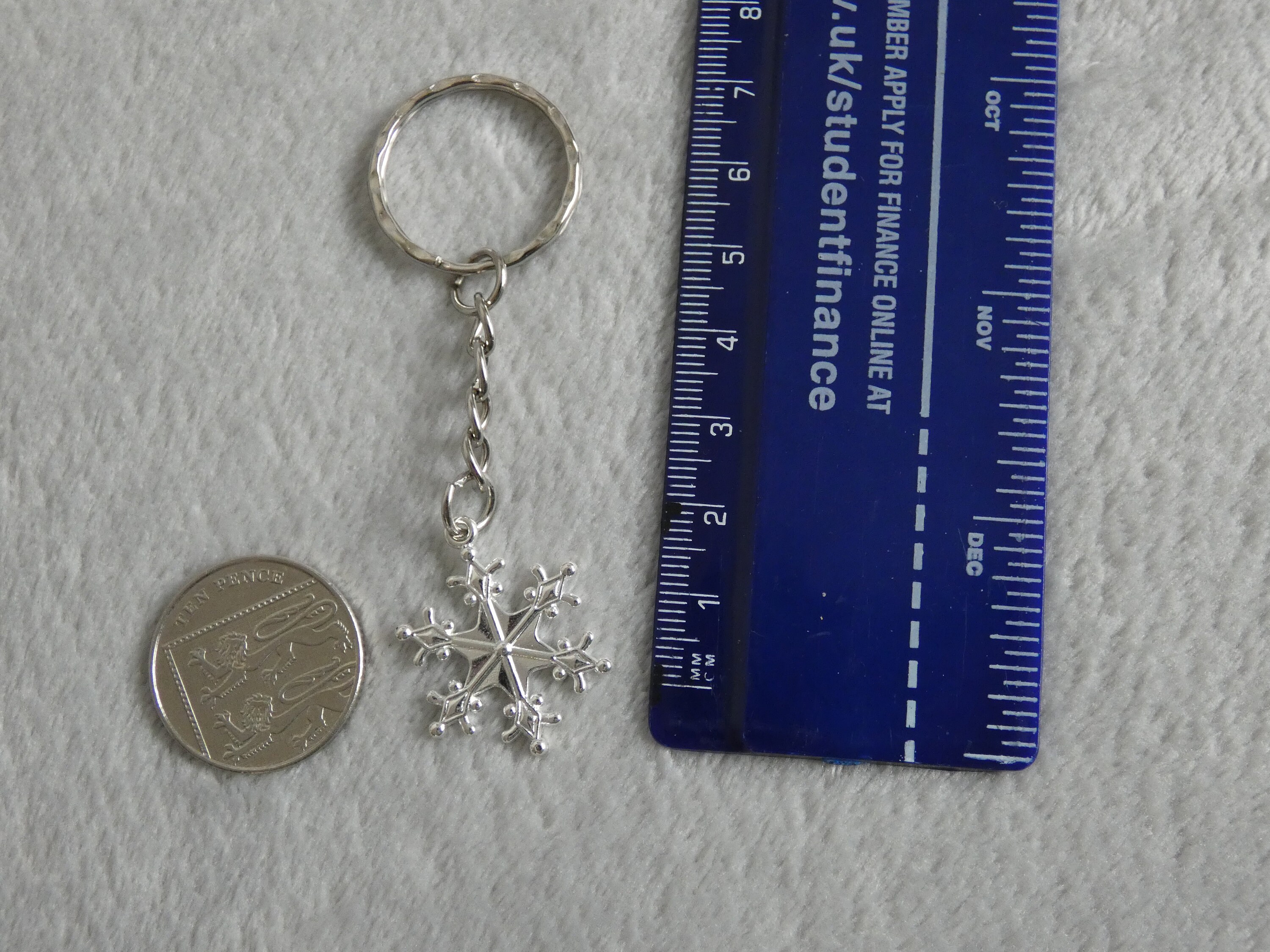 Cute Winter Snowflake Keyring for Women and Girls / Snow - Etsy