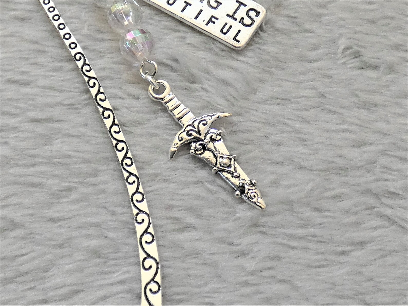 Strong is Beautiful Bookmark / Dagger Bookmark / Metal Charm - Etsy France