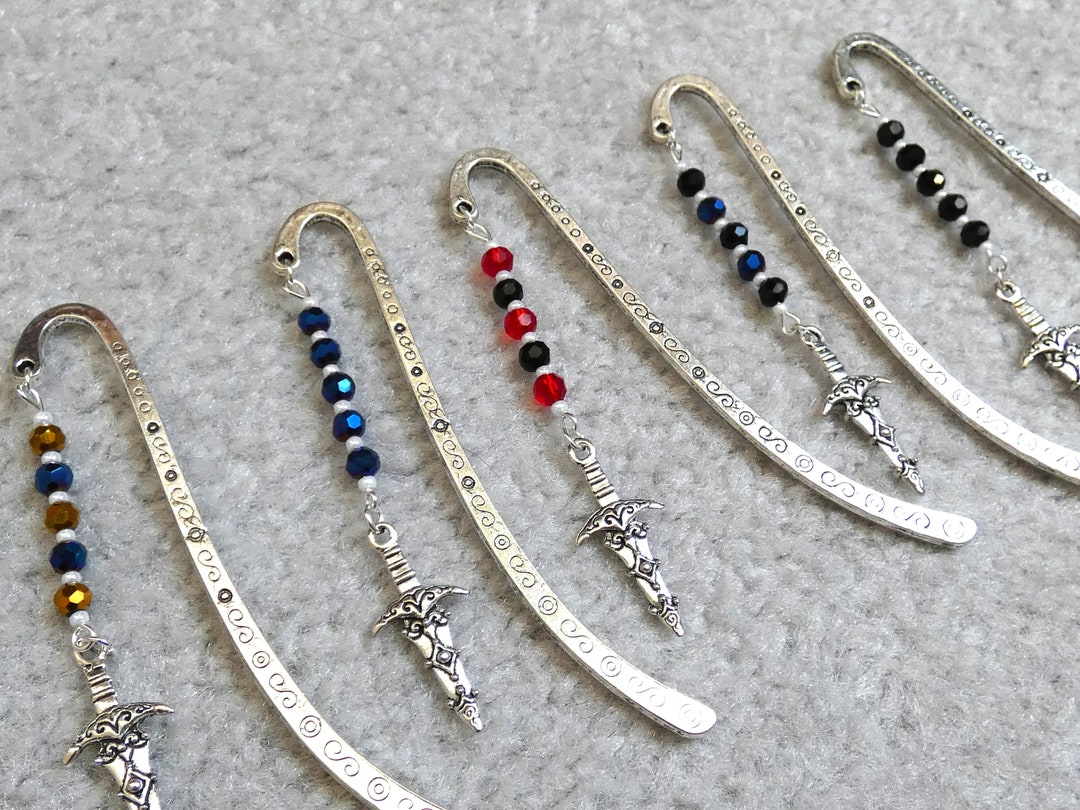 Beaded Dagger Bookmark / Fantasy Bookmark for Booklover / Metal Charm ...