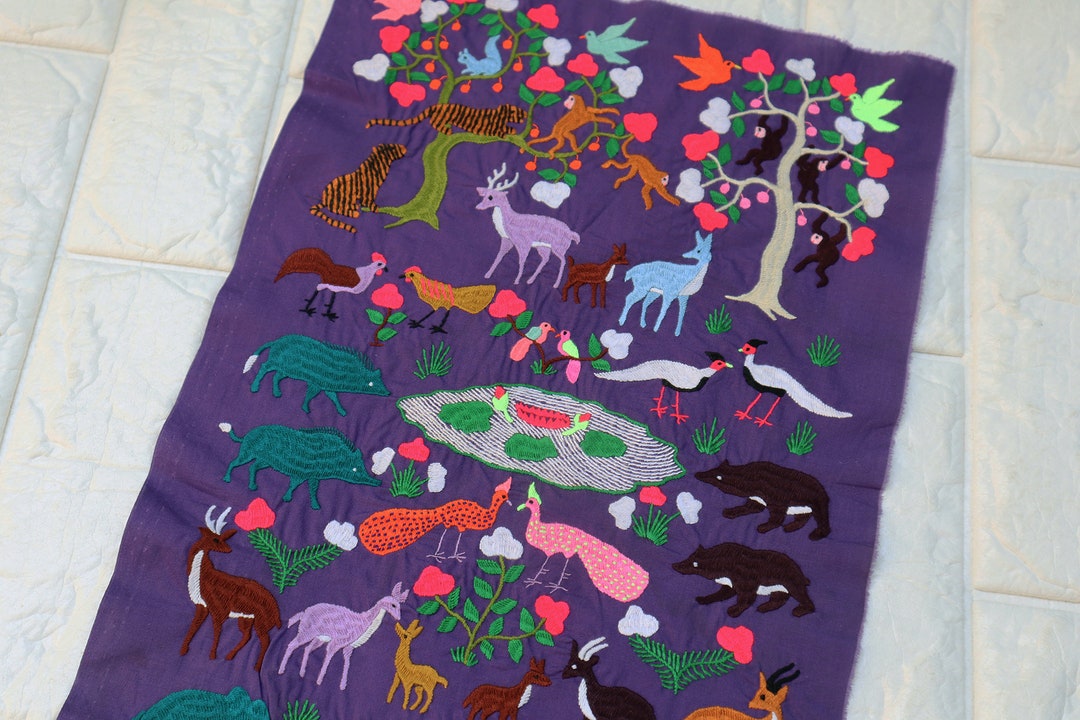 Vintage Embroidery Hmong Story Cloth Wild Life Motif Wall Hanging ...