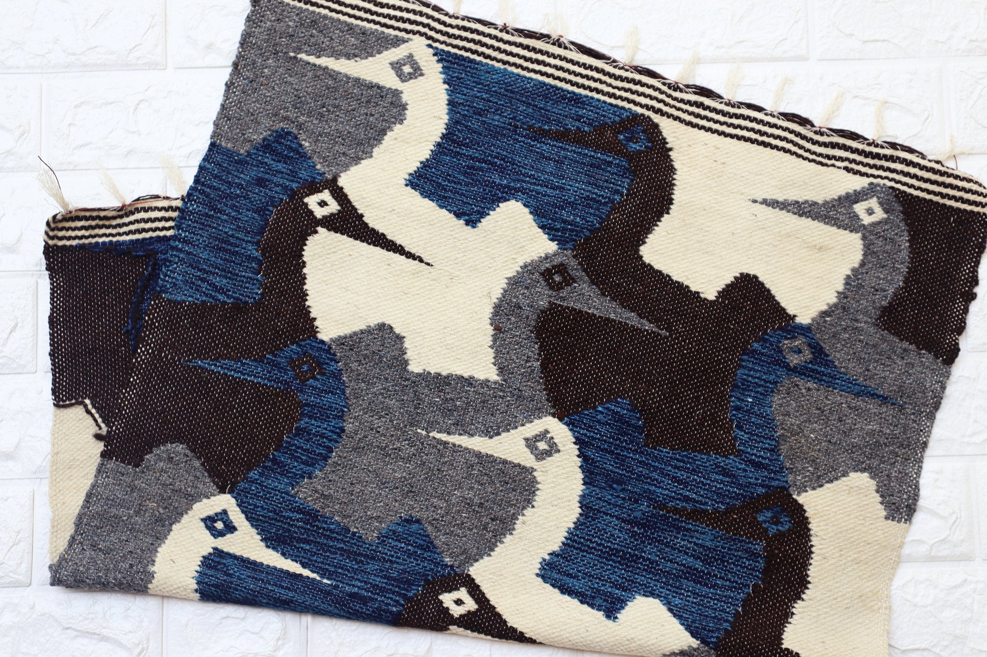 Vintage Ecuador Bird Motif Tapestry Wall Hanging Hand Woven Kilim Rug ...