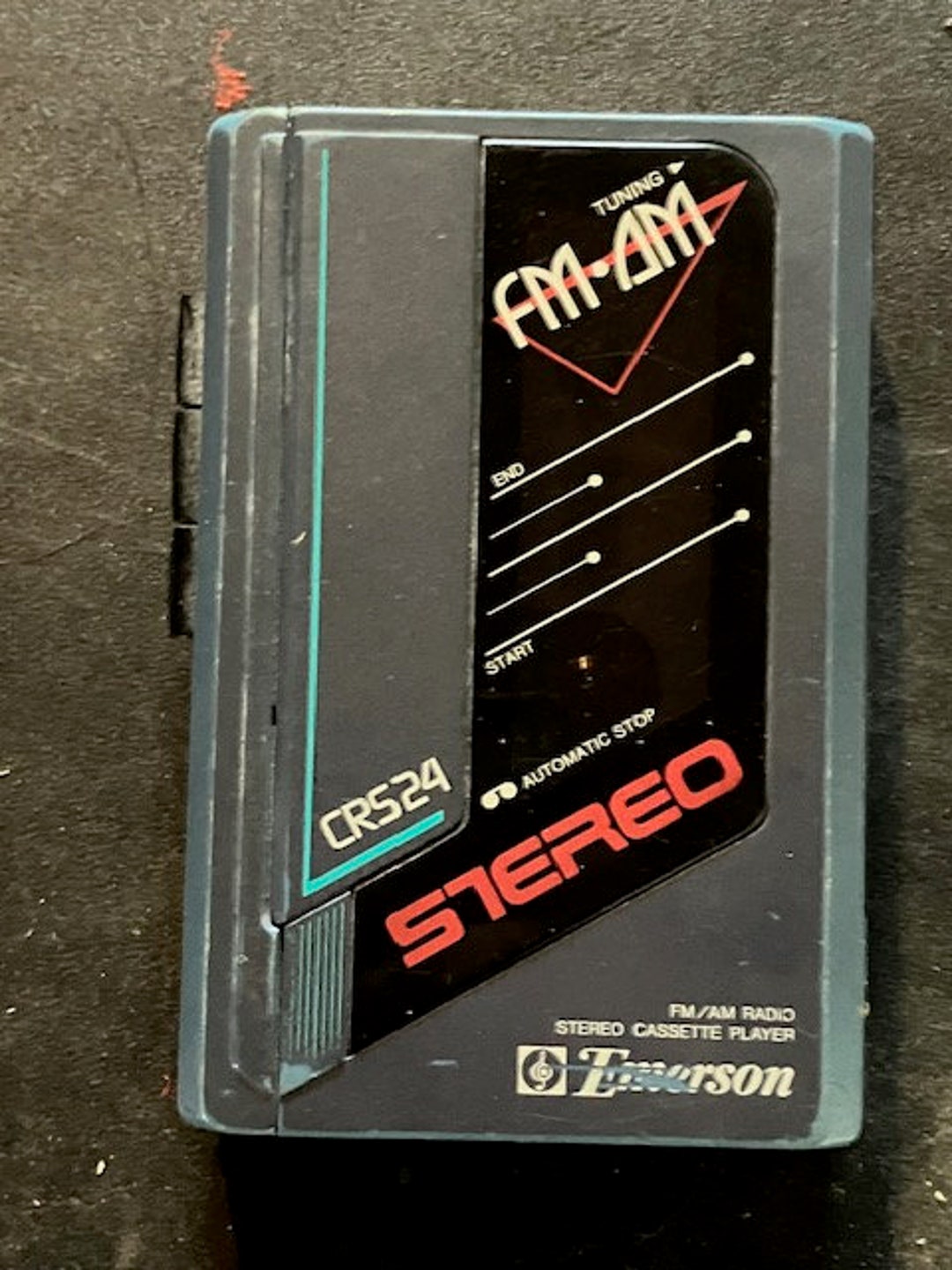 Emerson Walkman Radio Tape Cassette Player AMFM Portable Music Player ...