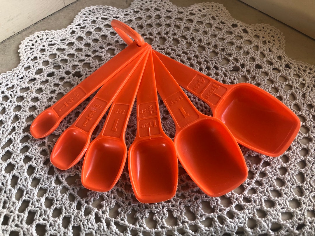 Vintage Set of Orange Tupperware Measuring Spoons - Etsy