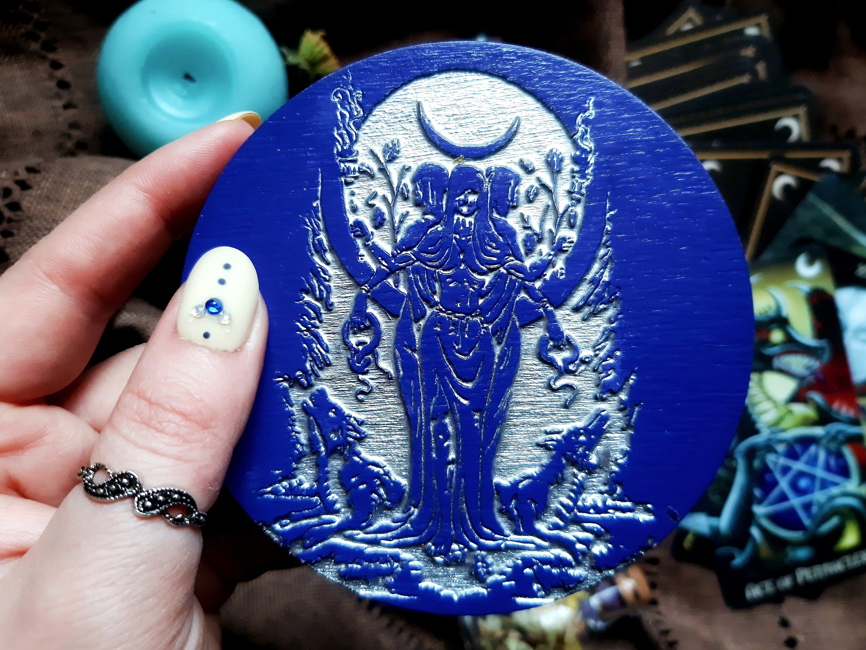 Hecate triple moon goddess altar pentacle of Hecate | Etsy