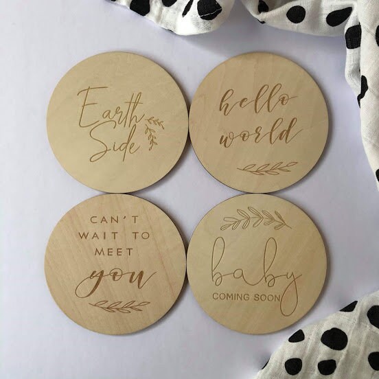 Hello World Baby Announcement Disc - Etsy Sweden