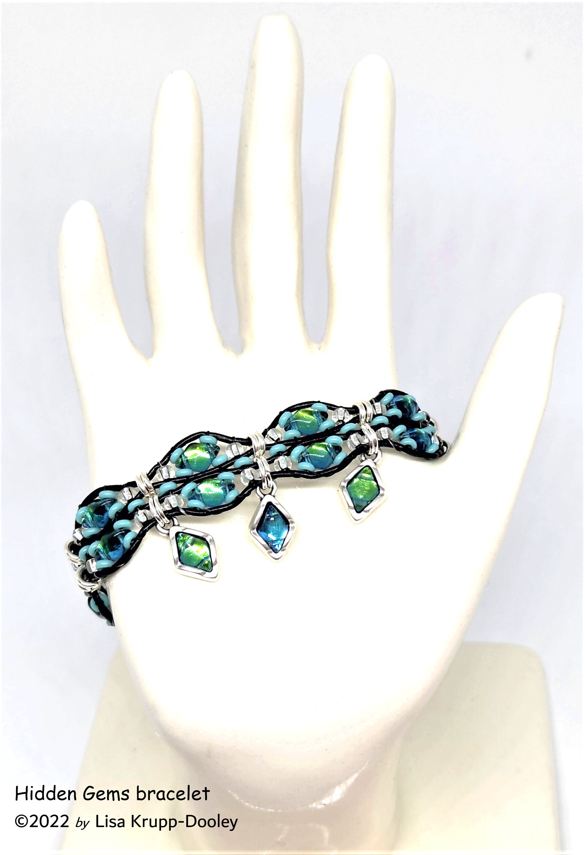 Curvy Gems Bracelet Kit - Etsy