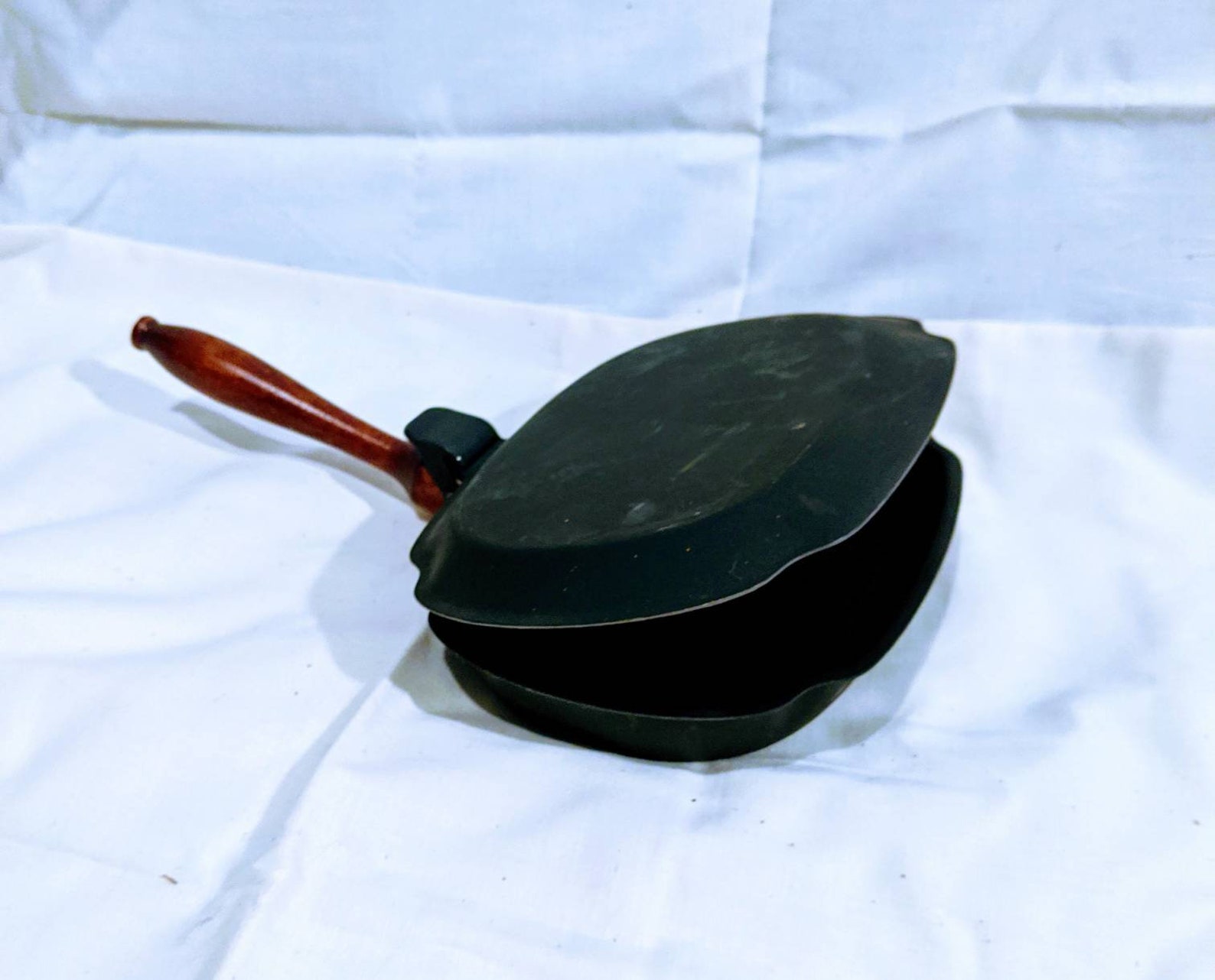 Vintage Silent Butler - Etsy