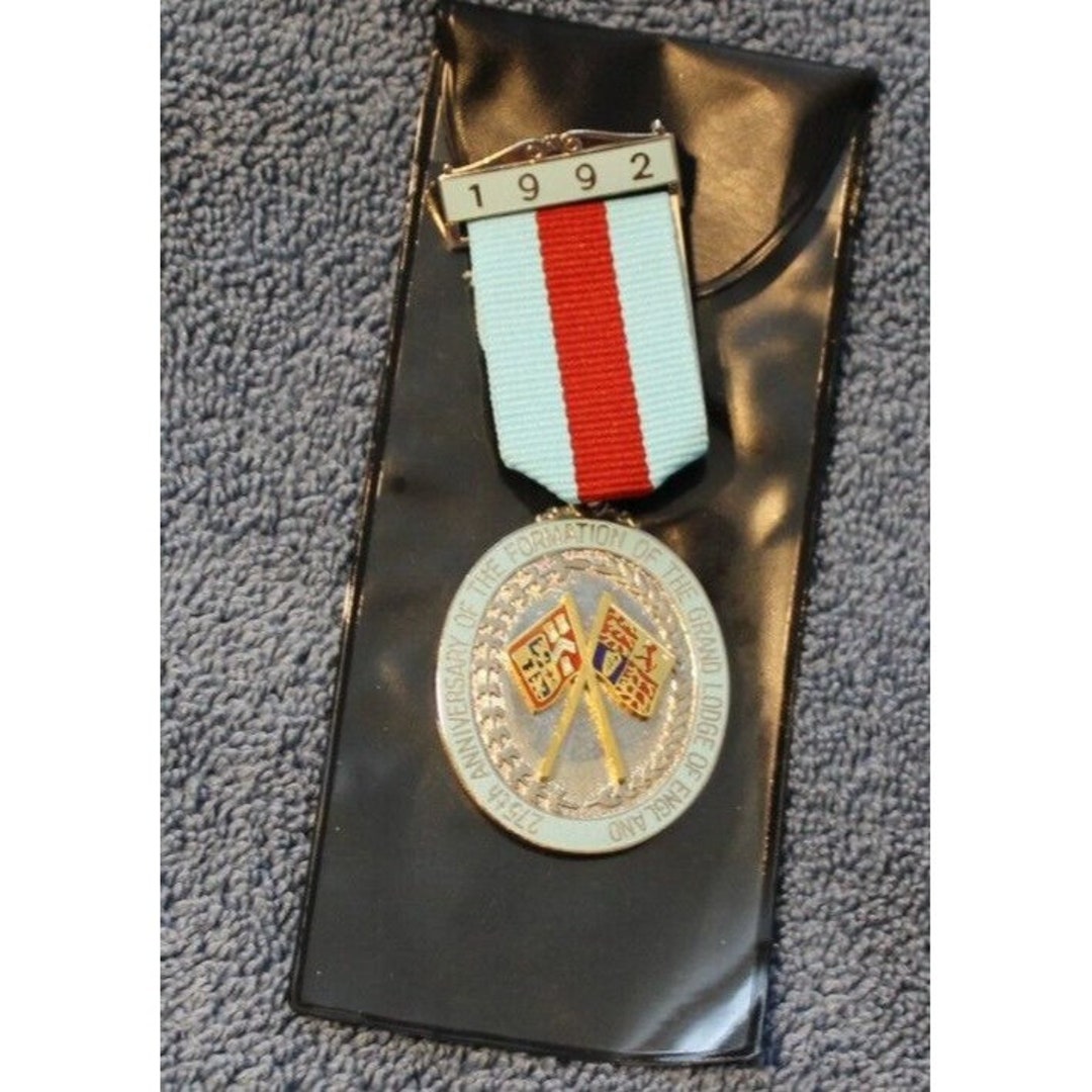 English Freemasonry Regalia 1992 275th Anniversary United Grand Lodge ...