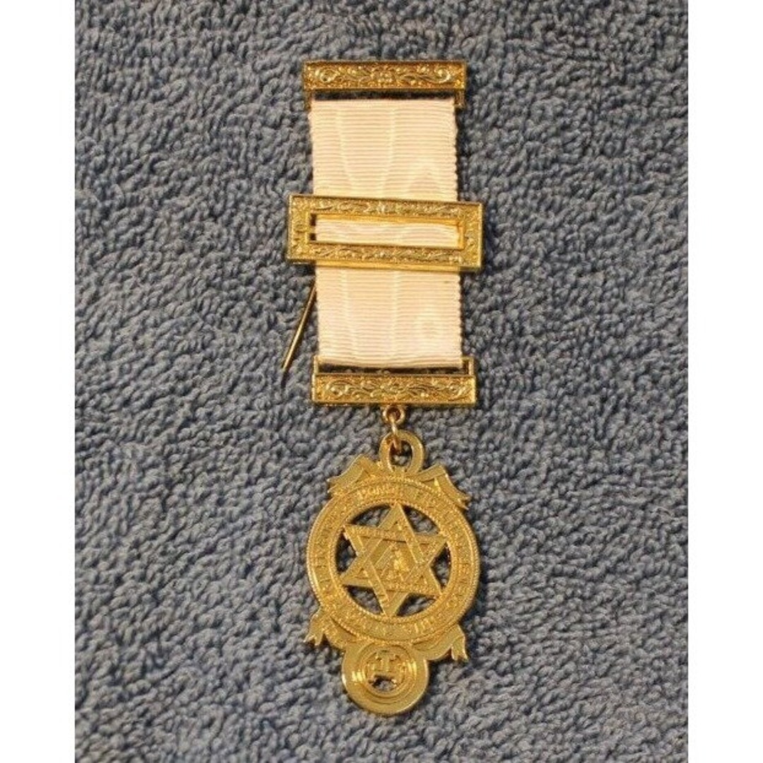 English Freemasonry Regalia Royal Arch Companion Breast Jewel Vintage ...