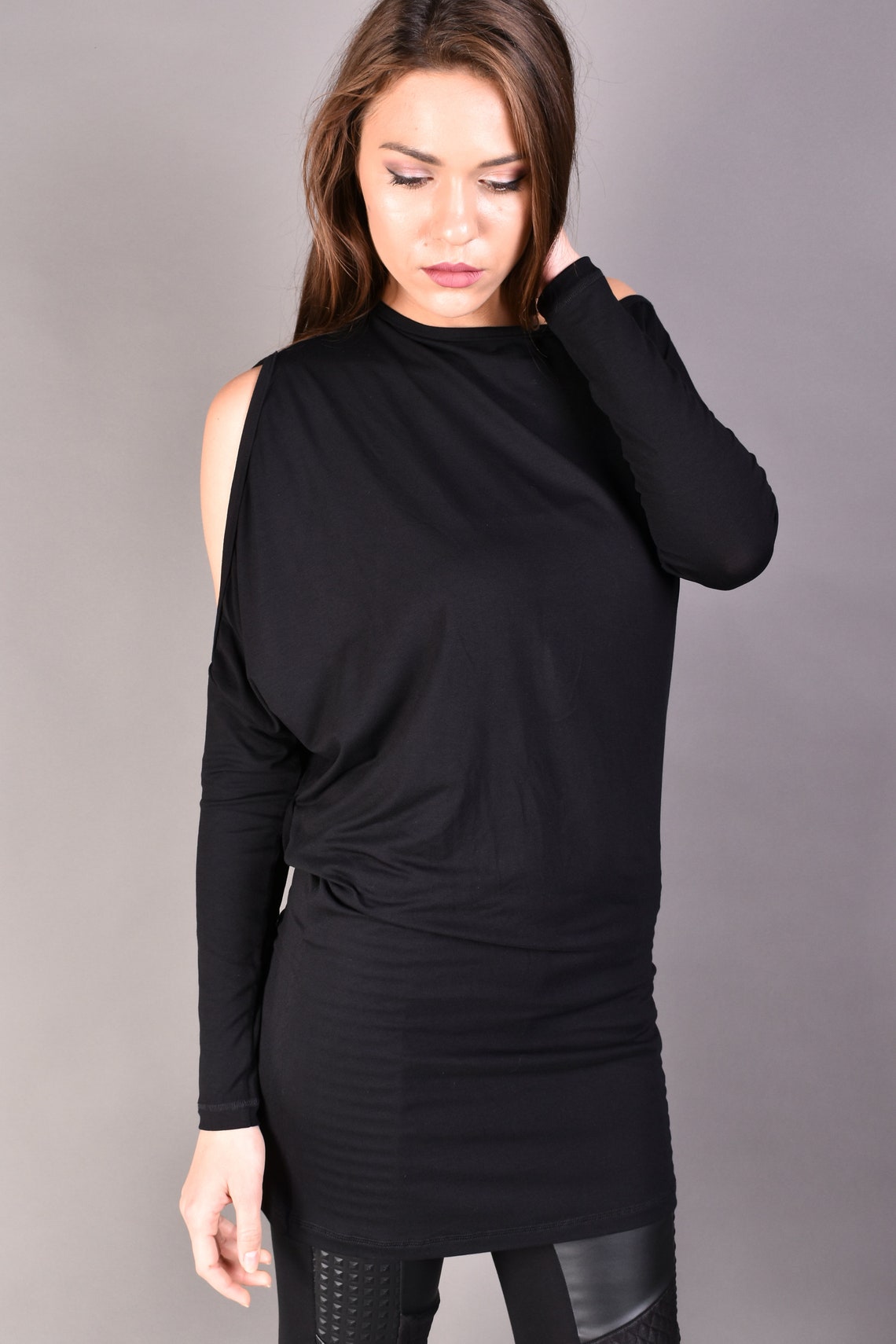 Asymmetrical Cold Shoulder Top,black Cut Out Shoulder Top,off Shoulder ...