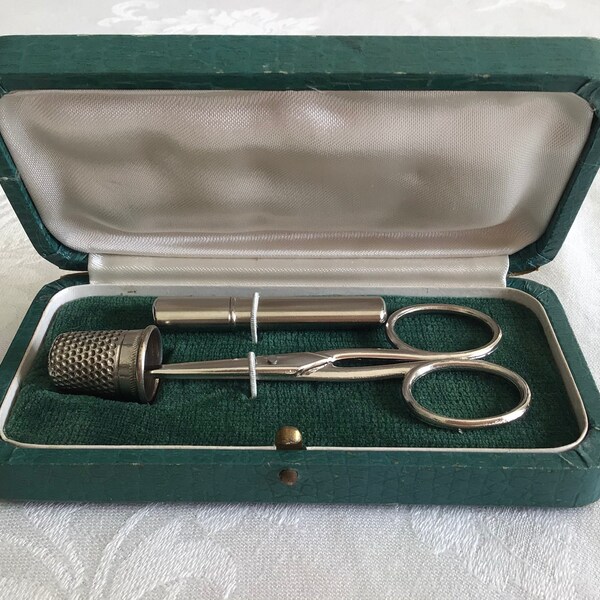 Vintage Sewing Kit - Etsy