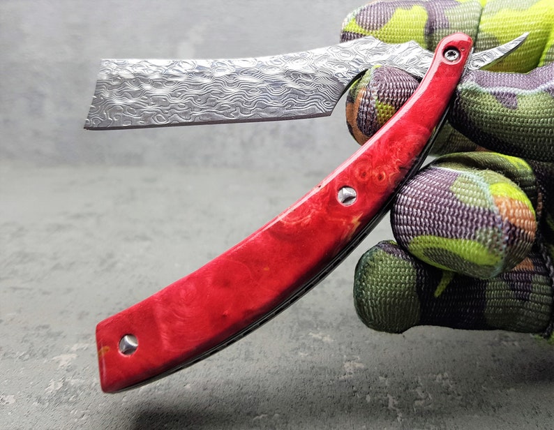 BLOODY Damascus RAZOR, Personalize Able Straight Razor, Gift for Men ...