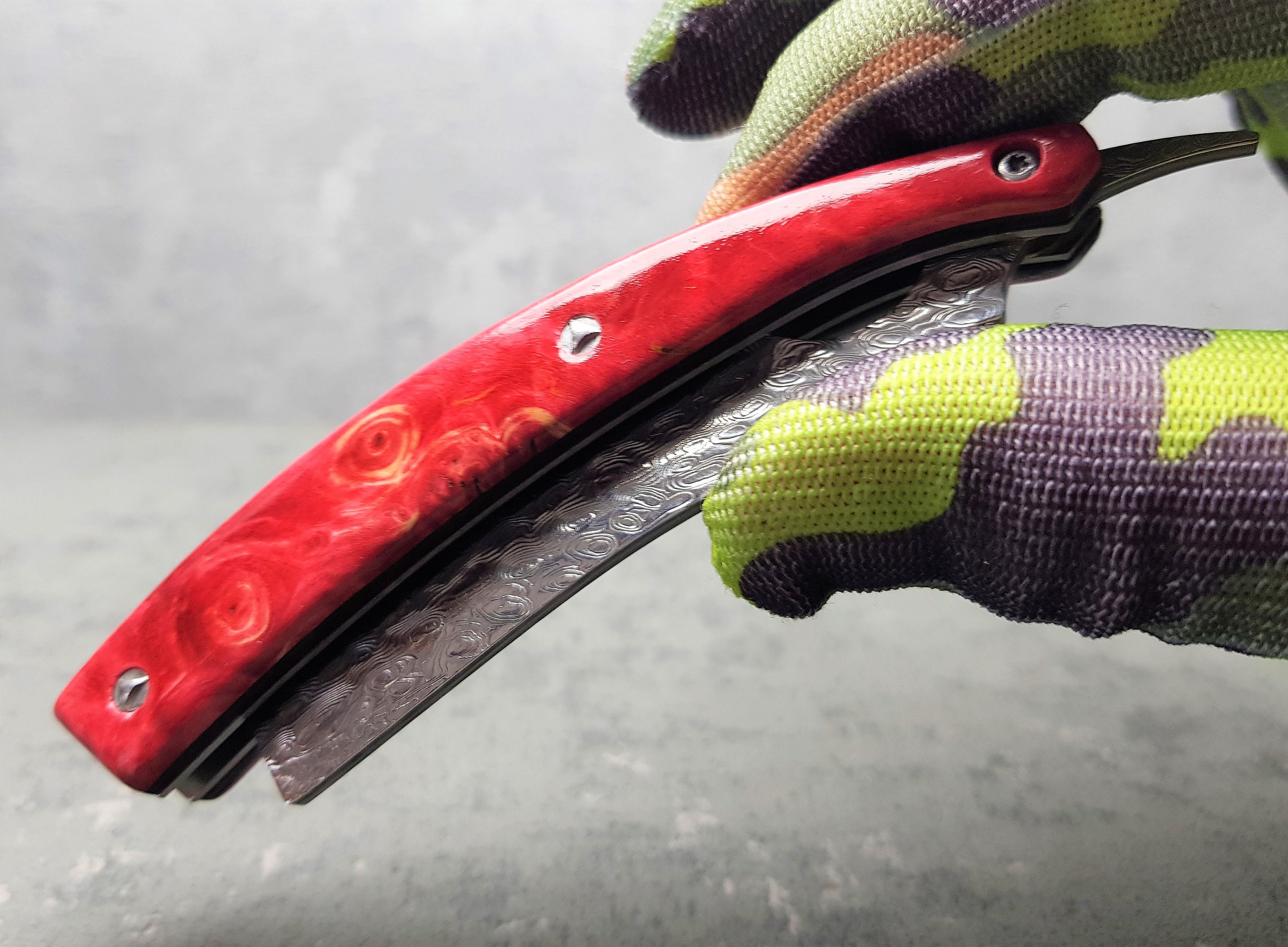 BLOODY Damascus RAZOR, Personalize Able Straight Razor, Gift for Men ...