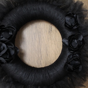Black Wreath, Mourning Grief Wreath, Funeral Wreath, Indoor Decor ...