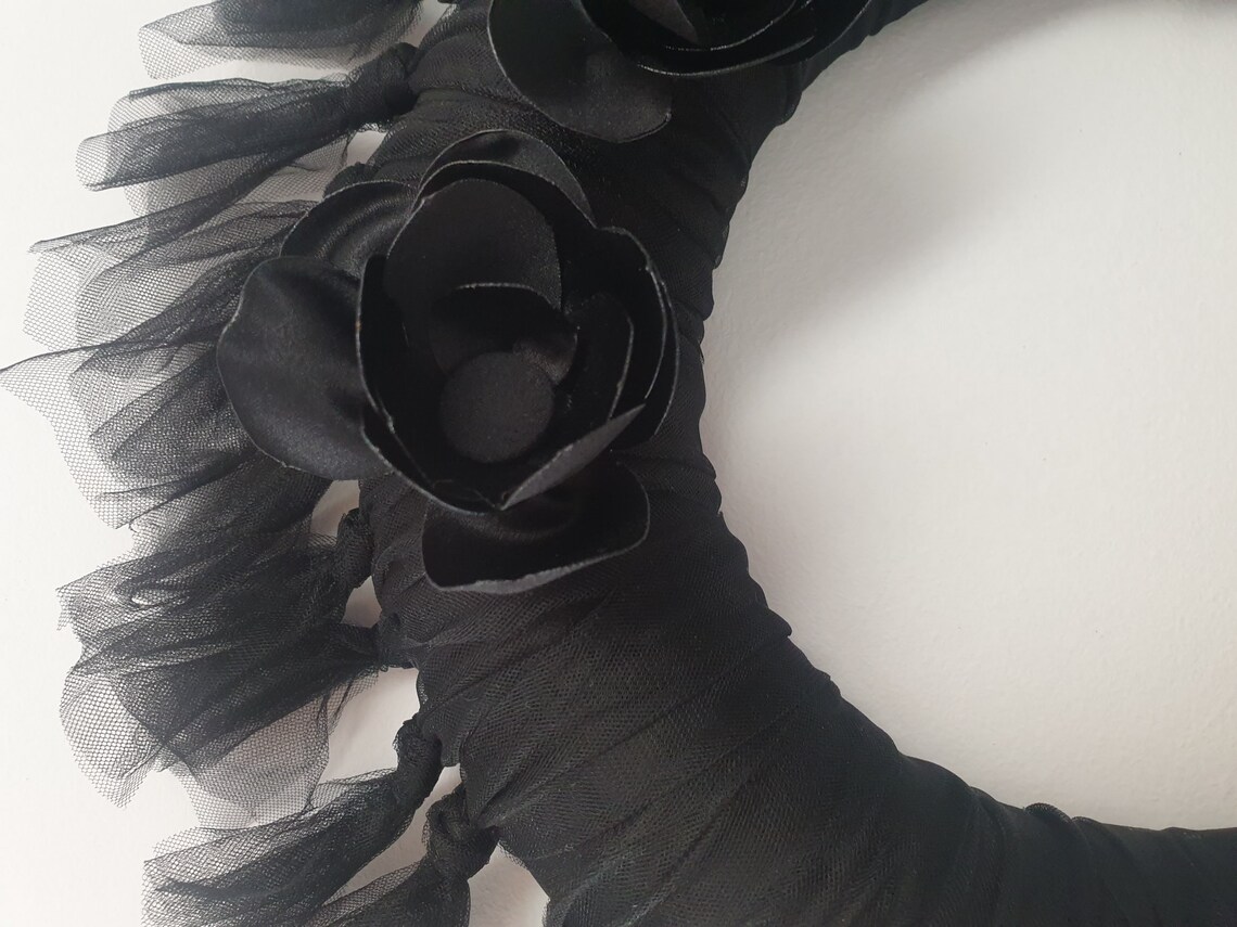 Black Wreath, Mourning Grief Wreath, Funeral Wreath, Indoor Decor ...
