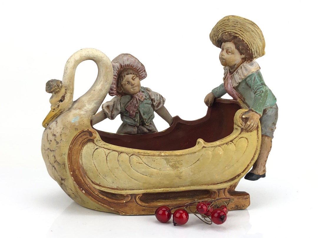 Snow Sleight Vintage Ceramic Figurine - Etsy