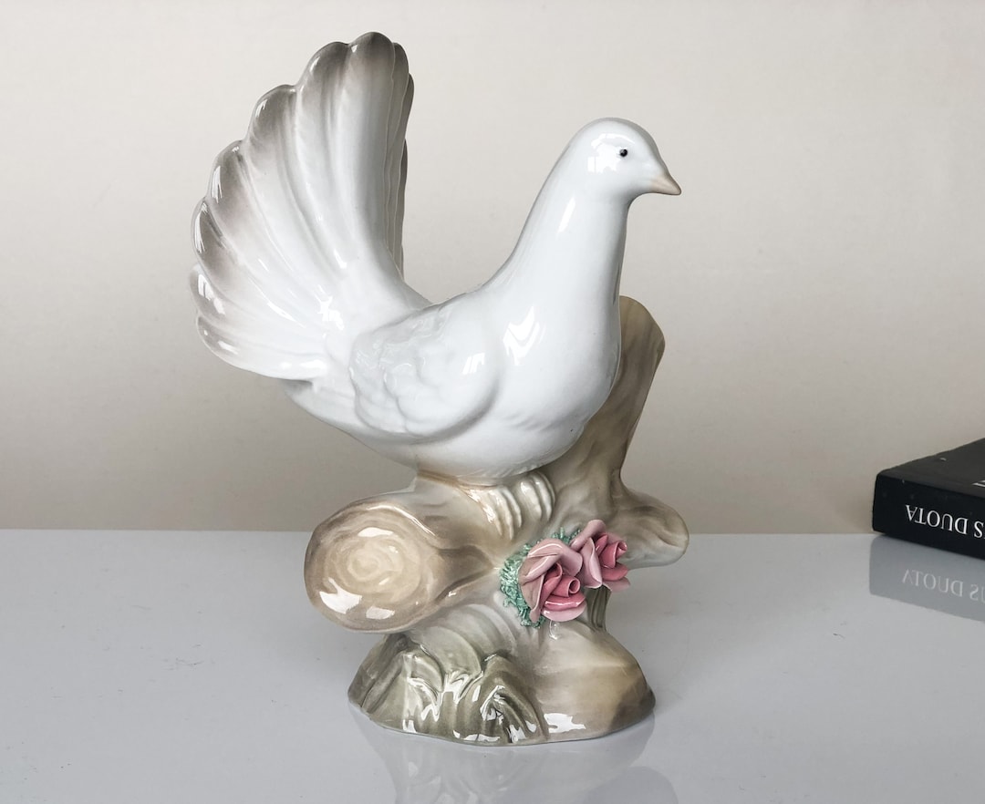 Vintage White Ceramic Dove Figurine From Valencia. Made in Spain. 20th ...