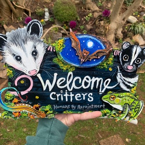 Custom Welcome Critters Sign W/ Moss - Etsy