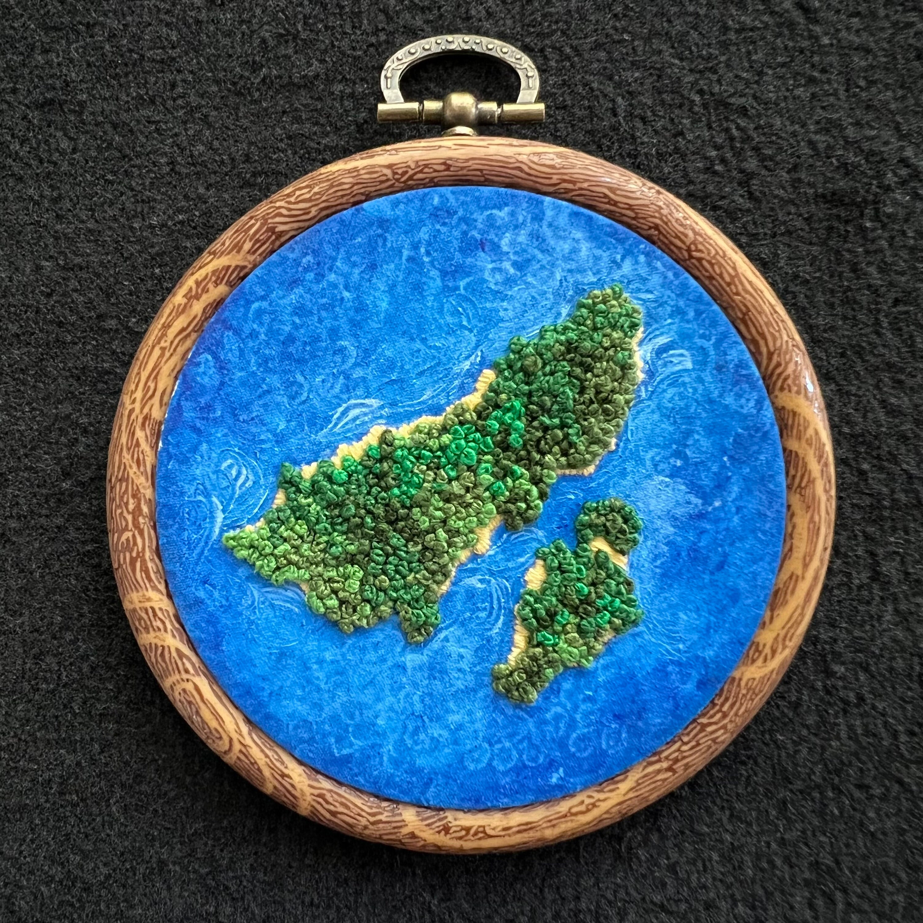 Two Islands Hand Embroidery Design by Beceff® 4 10cm | Etsy