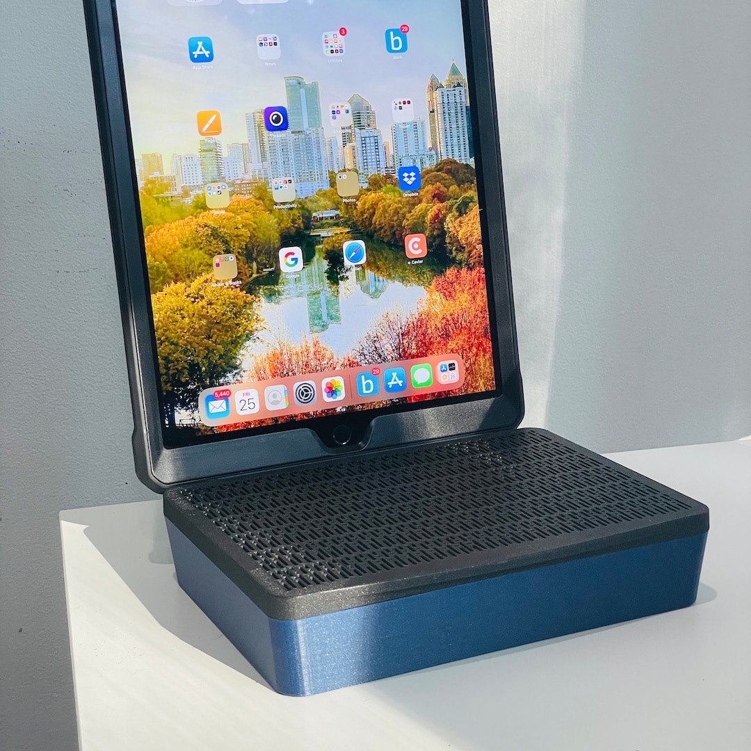 Dockbox // A Desktop Dock for iPad With a Concealment Cabinet With Easy ...