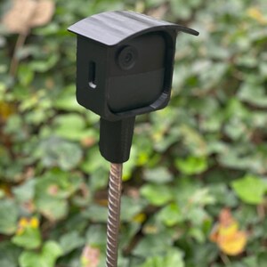 BLINK OUTDOOR 4 Cam High Mount for Rebar // an Outdoor Garden and ...
