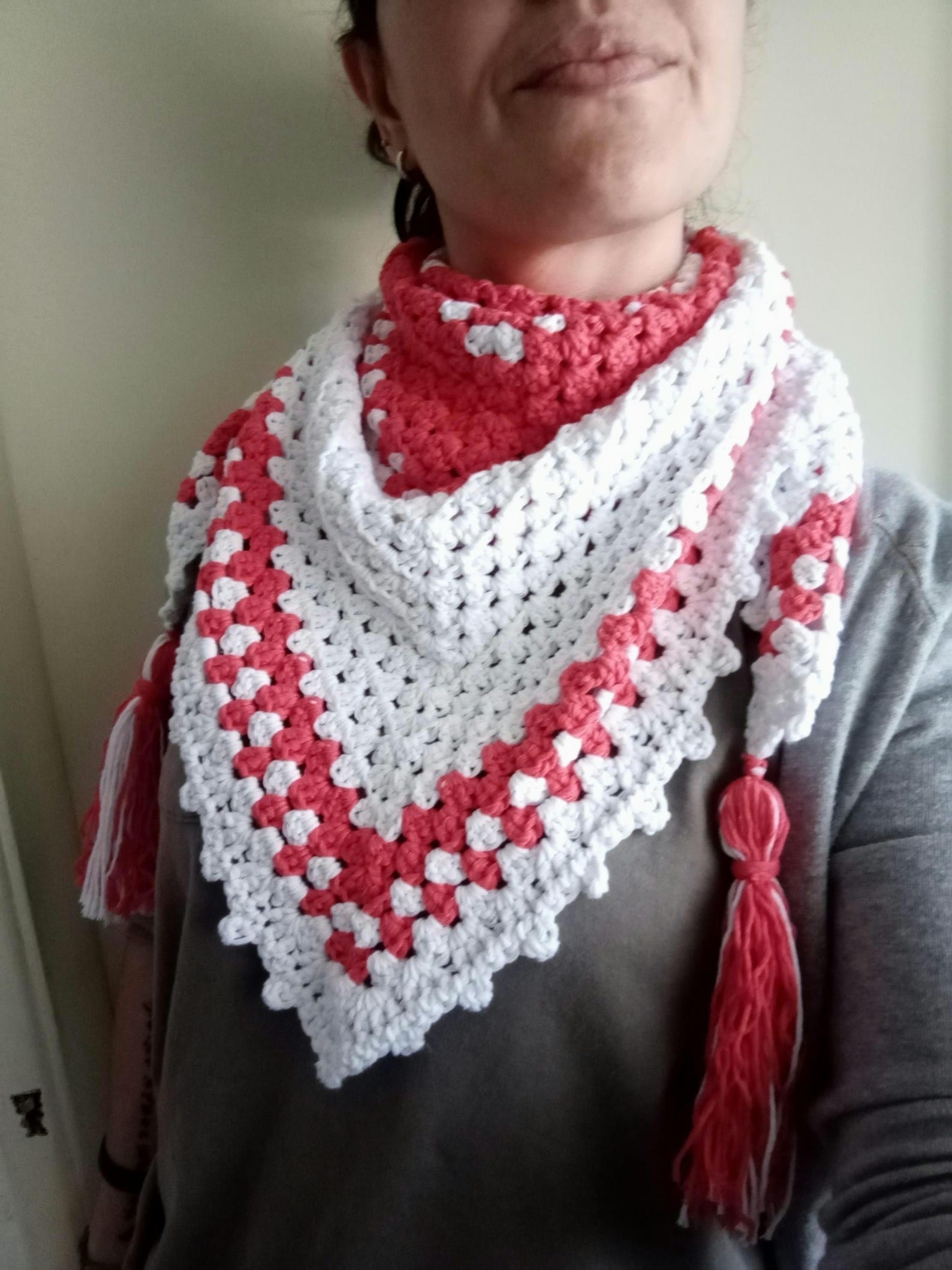 Shawl in Crochet "strawberry Cream" - 100% Recycled Cotton. Hand Made ...