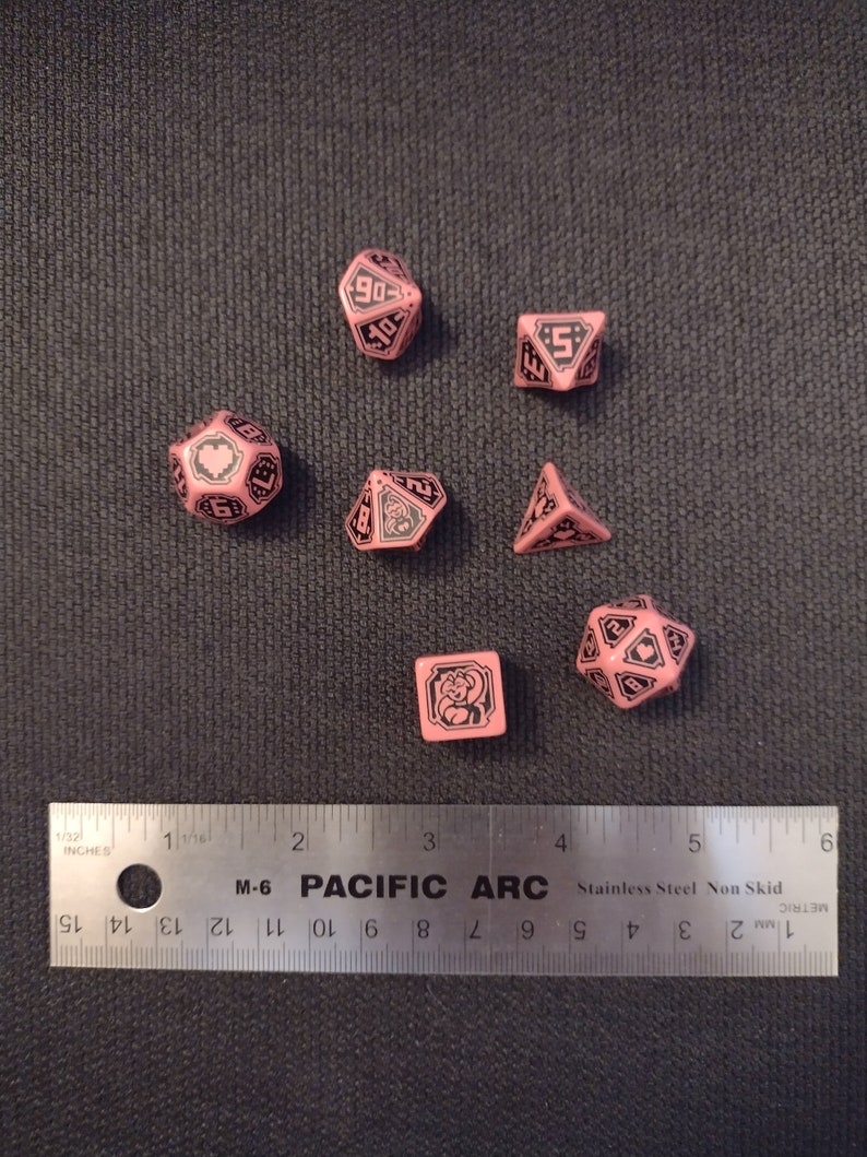 PIXELHEART - Seven Piece Dice Set for Board and Roleplaying Games - Etsy